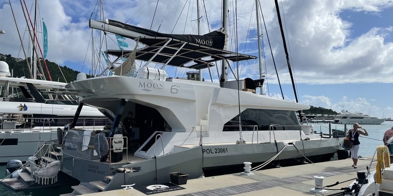 Moon Dragon. Luxury Yacht Charter in British Virgin Islands